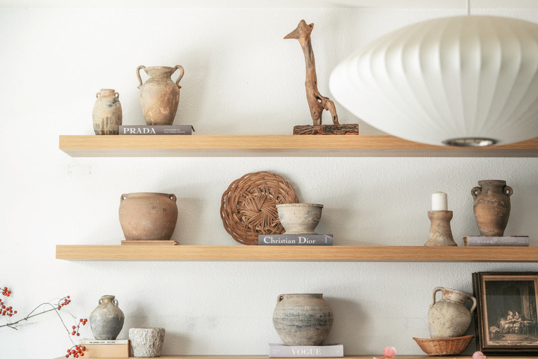 How to Decorate a Floating Shelf in Rustic Farmhouse Style – Queena Clay